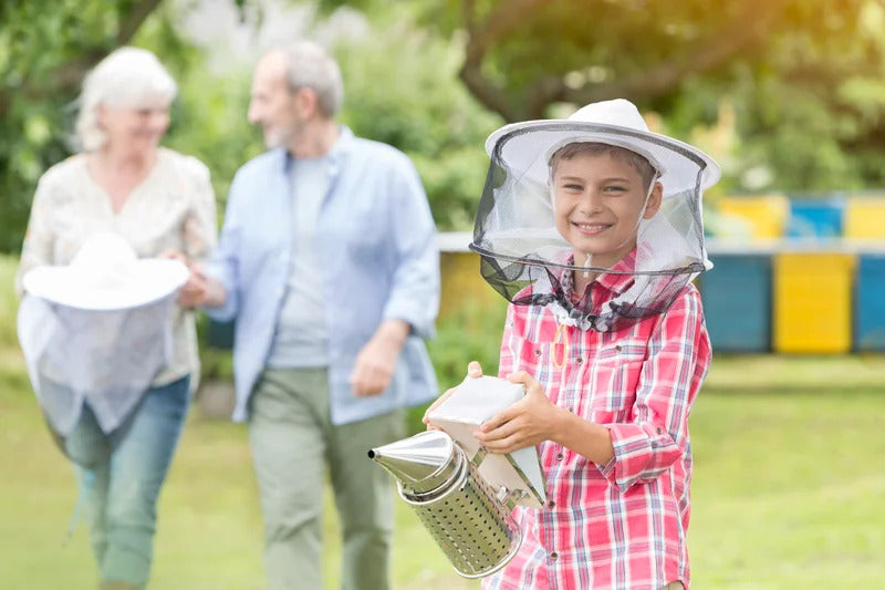 Bees, Beekeeping Supplies & Services – Bee & Comb